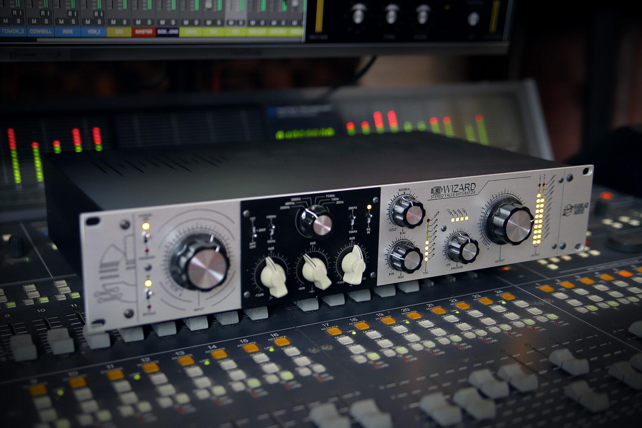 WIZARD - Stereo Valve Saturator - Gainlab Audio